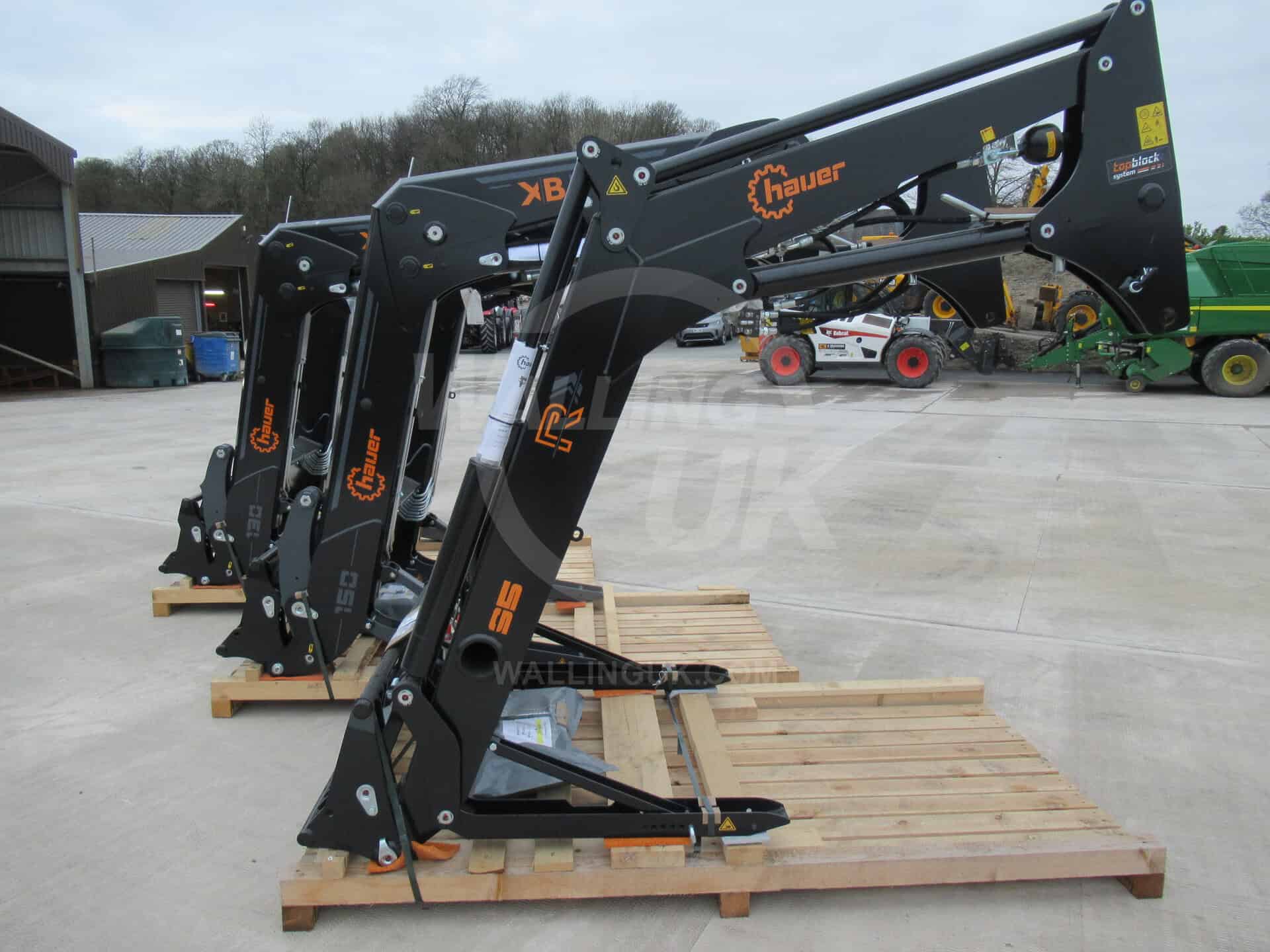 HAUER LOADERS - Walling UK