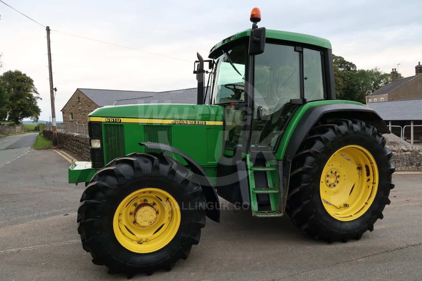 JOHN DEERE 6610 - Walling UK