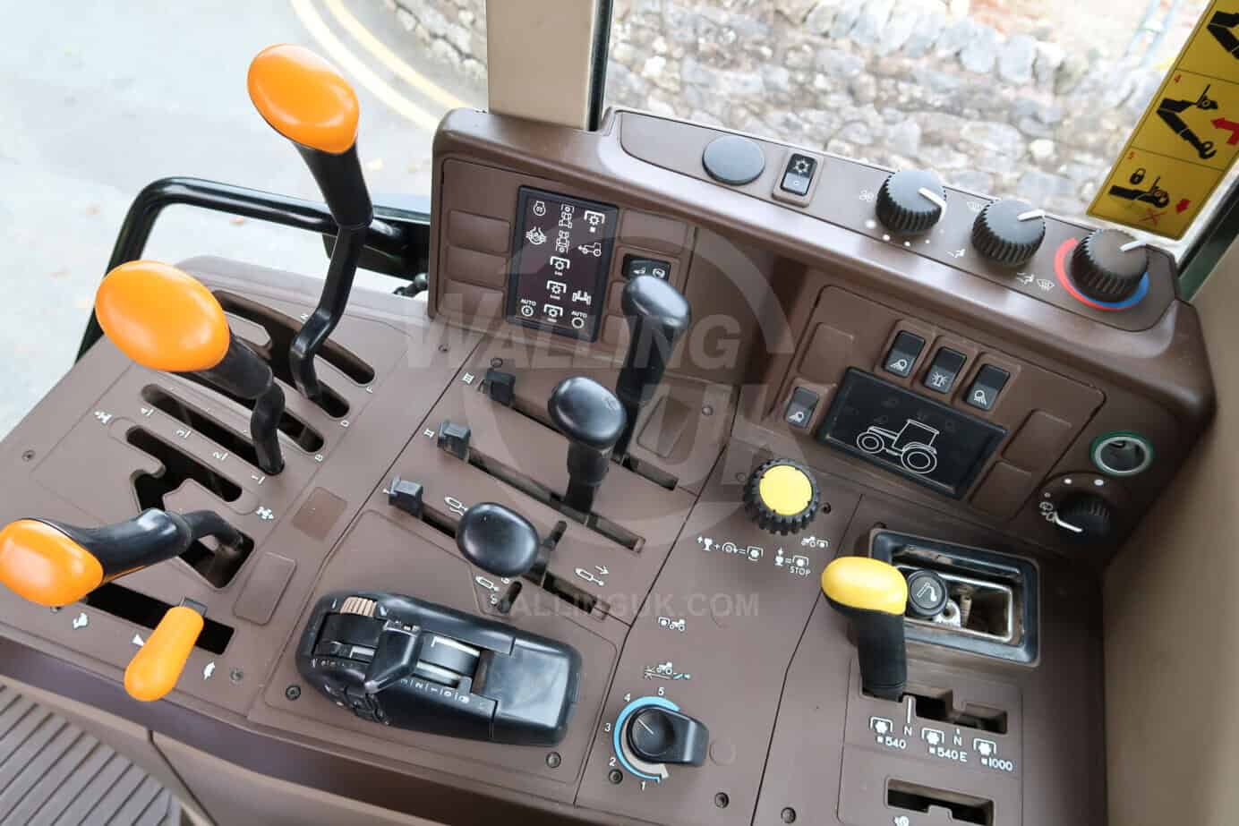 JOHN DEERE 6610 - Walling UK